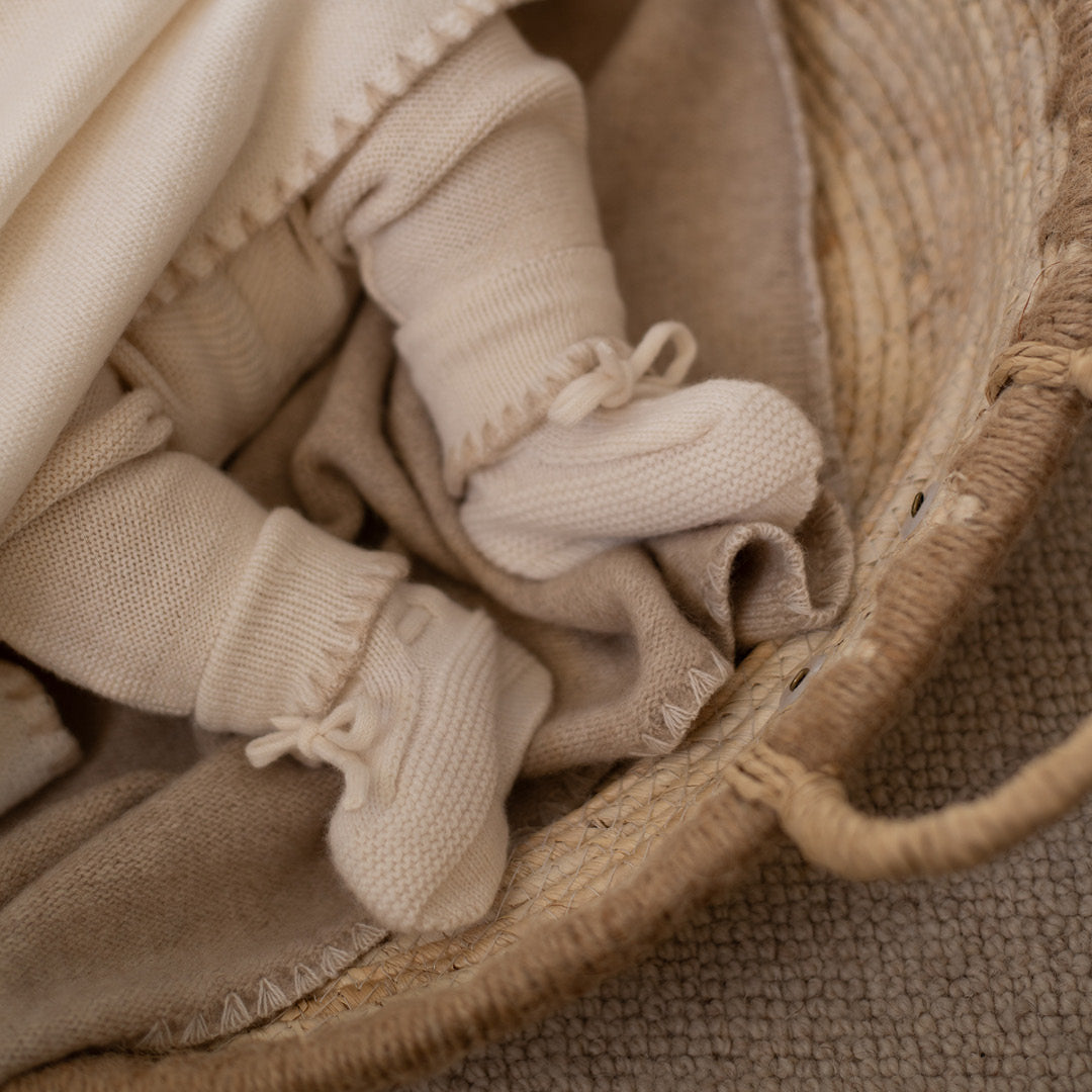 Cashmere Booties New Baby Gift Set - Natural & Avery Row UK