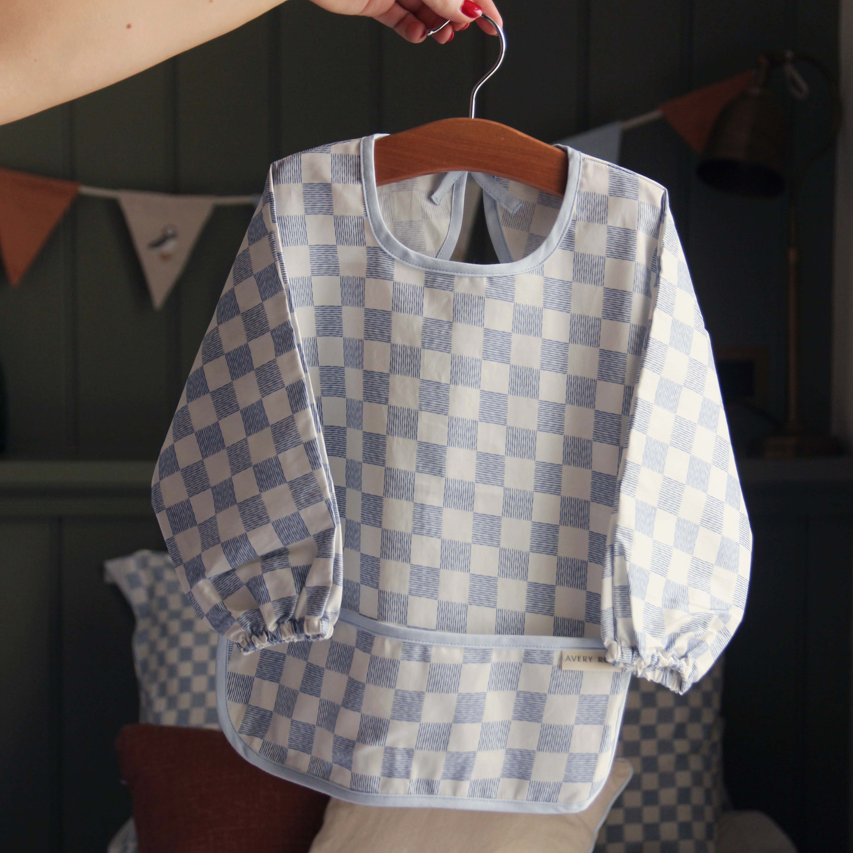 Sleeved Bib - Waves & Avery Row UK